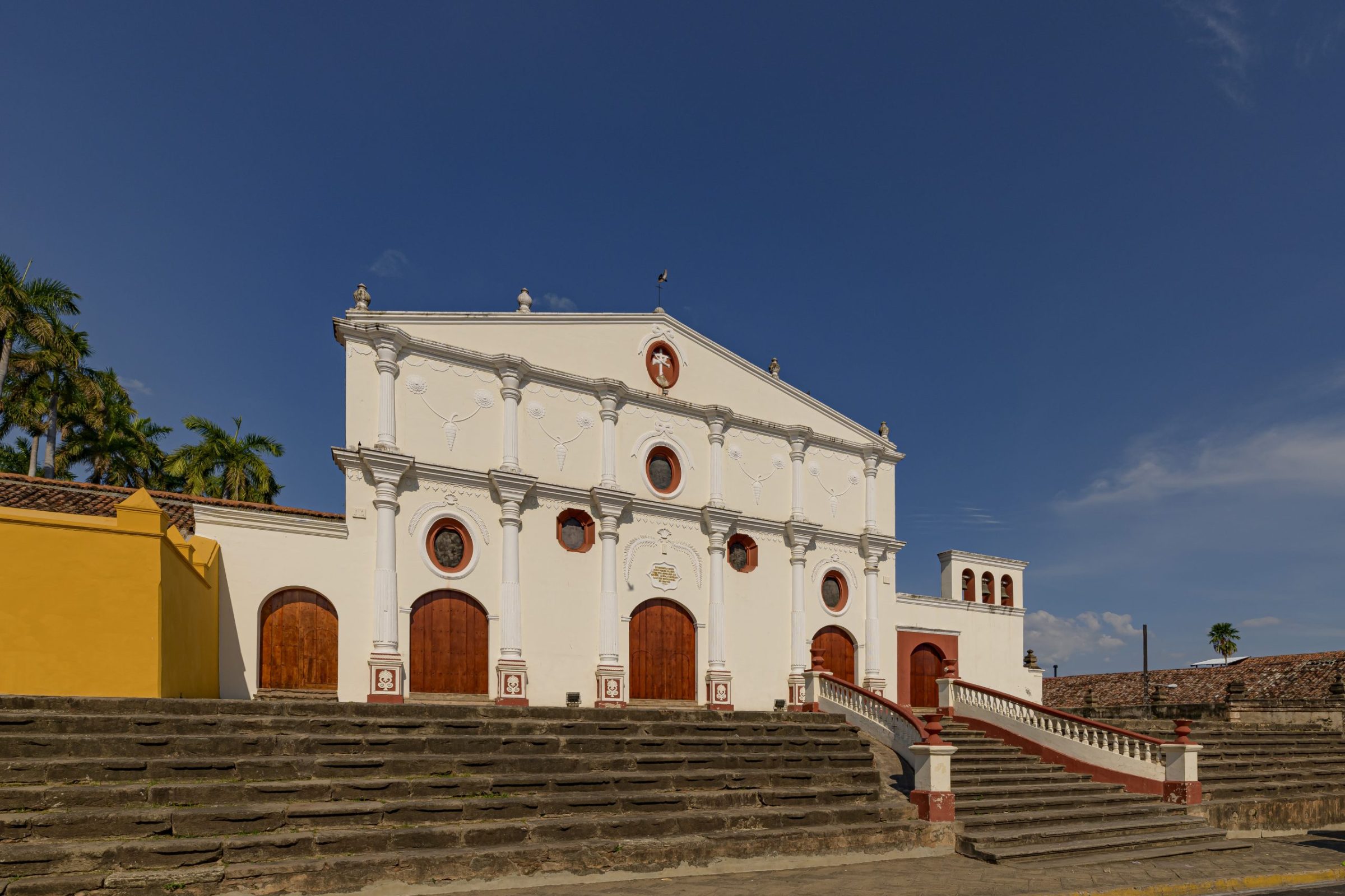 Costa Rica to Nicaragua Tour | One Day - Native's Way Tours