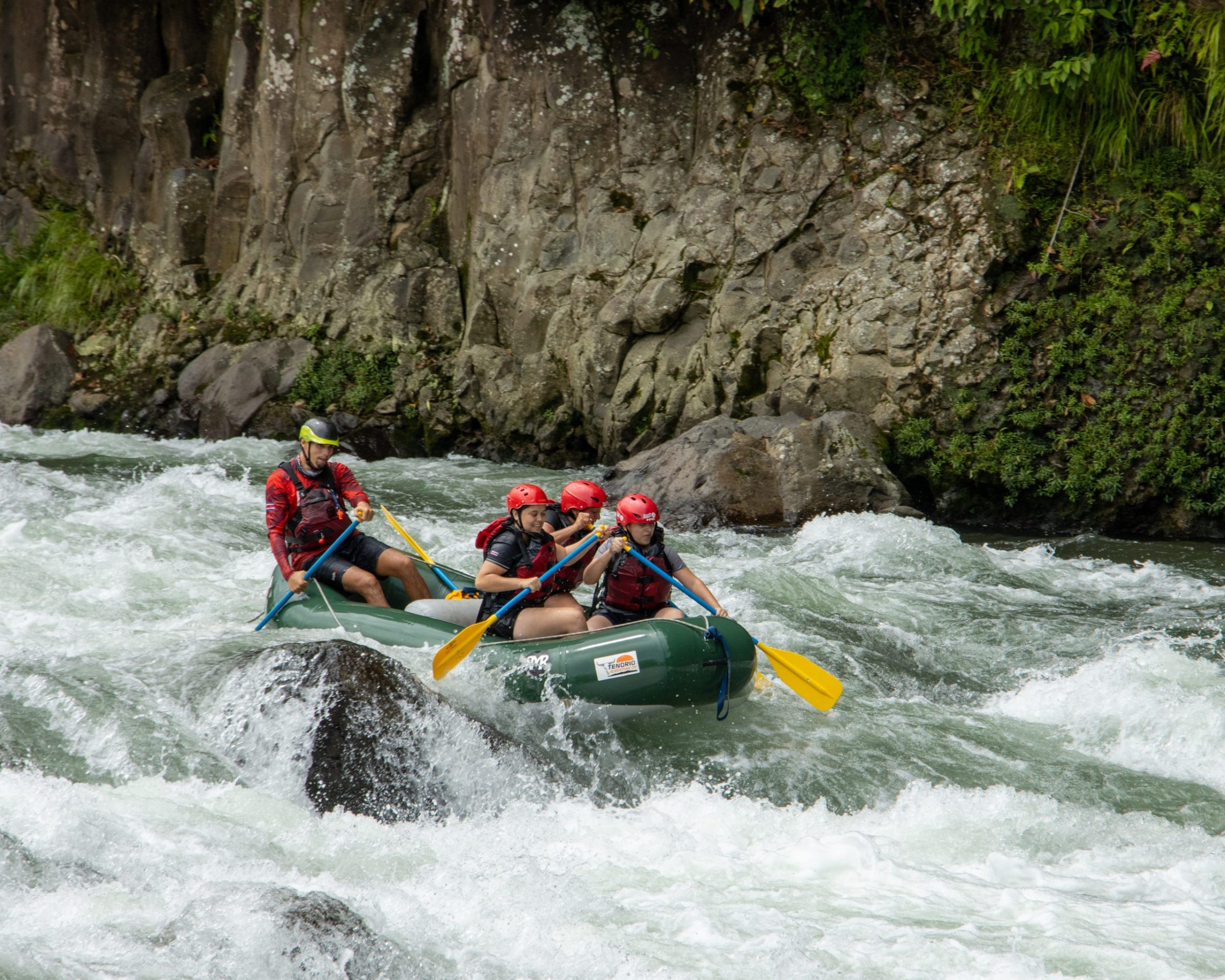 Sarapiqui River Rafting Class 3 & 4 | Native's Way Costa Rica - Tours ...