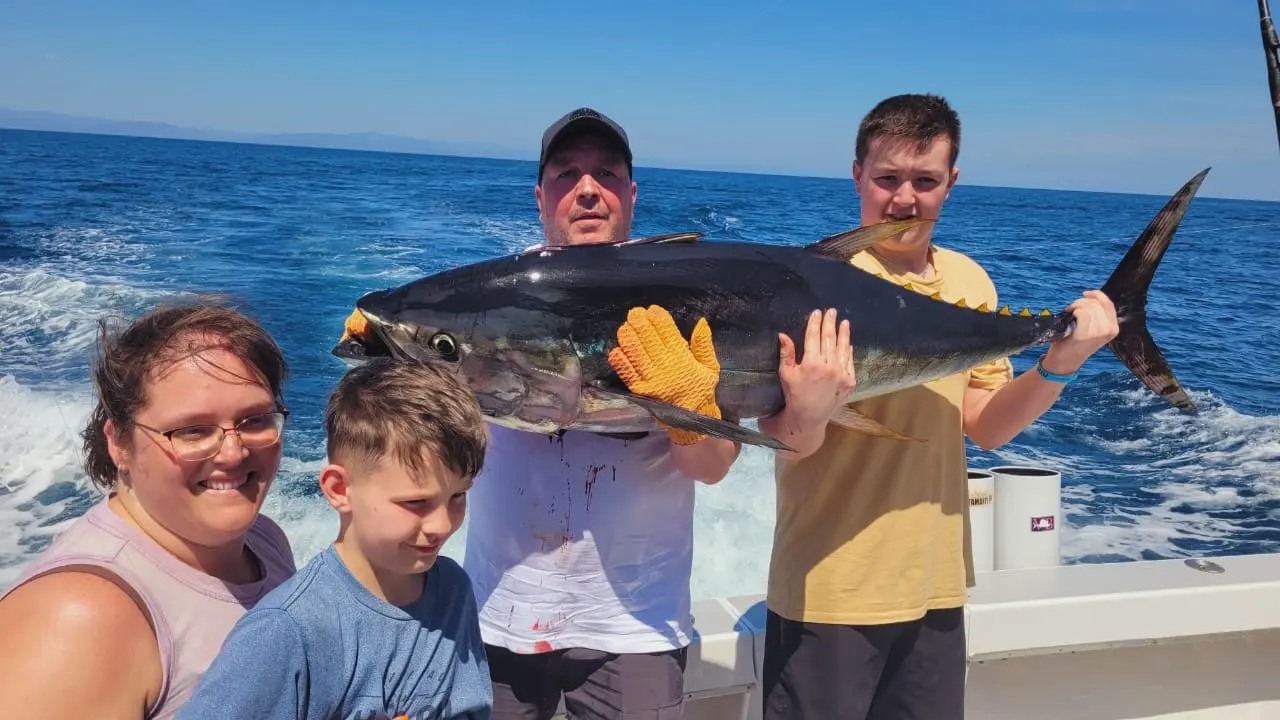 Rhino Charger Tamarindo Fishing | Native's Way Costa Rica - Tours ...